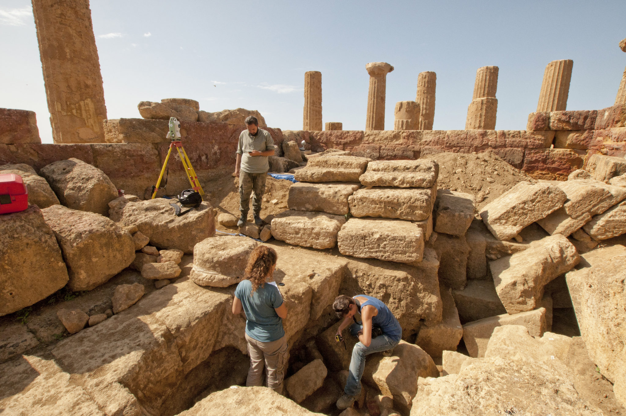 Entry 41307 - Archaeological Institute of America